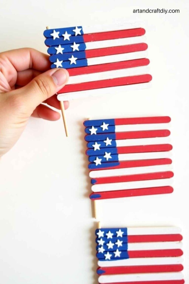 Fun & Festive 4th of July Crafts for Kids - DIY Art and Crafts Ideas